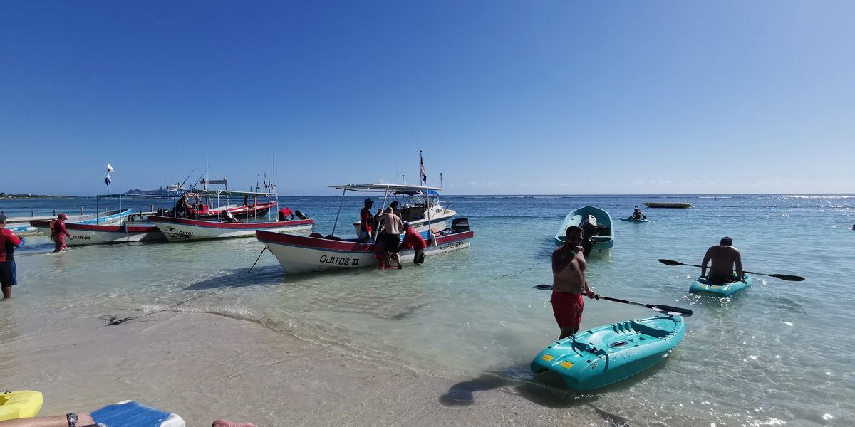 Mahahual at Costa Maya - CancunCD - Catamaran Dream