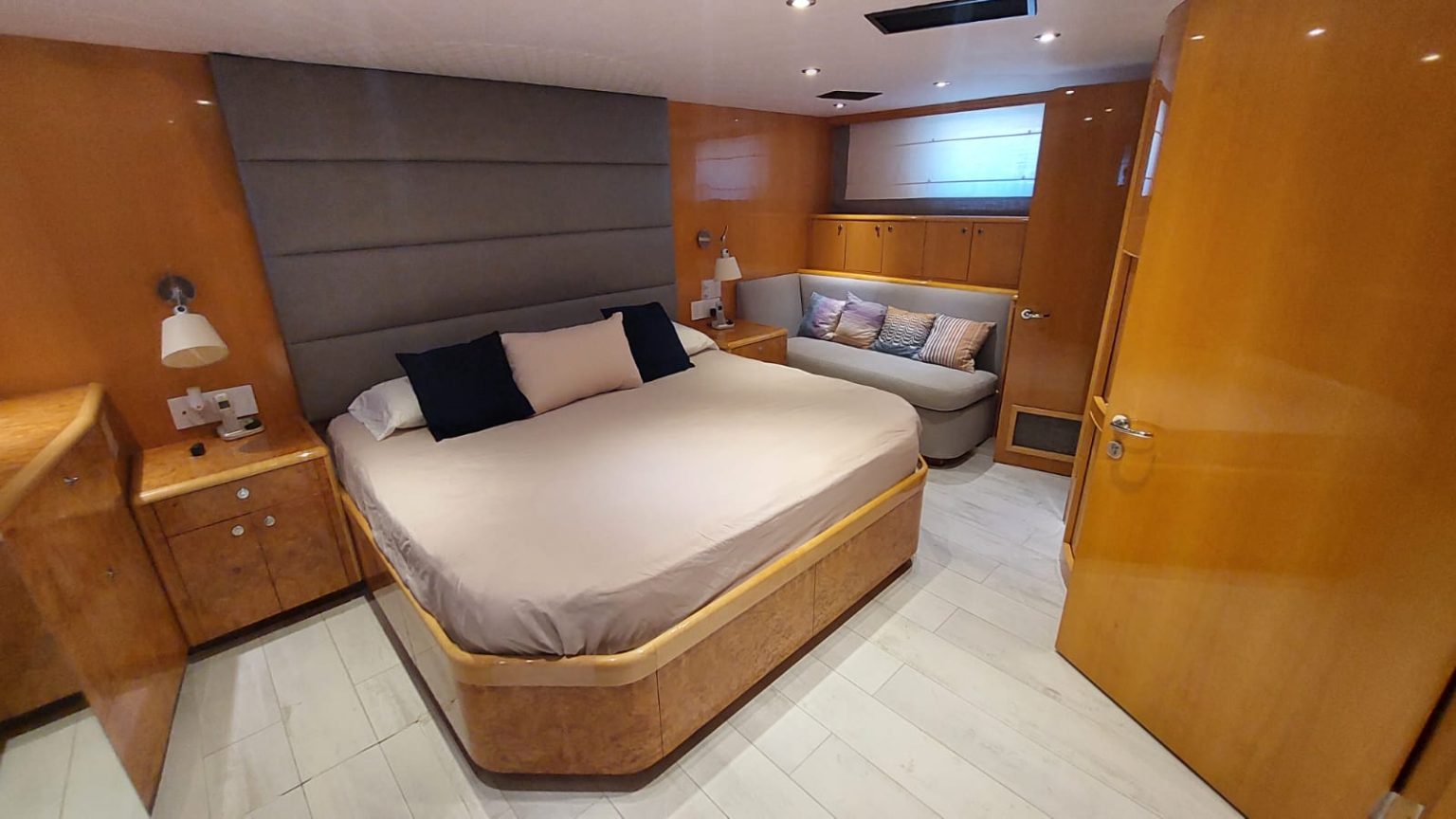 Most luxury 120 ft Yacht at Cancun and Isla Mujeres - CancunCD ...